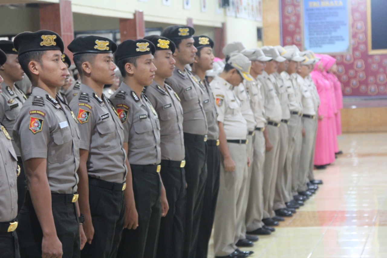 Upacara Kenaikan Pangkat Penghargaan Dan Reguler Personel Pusdik